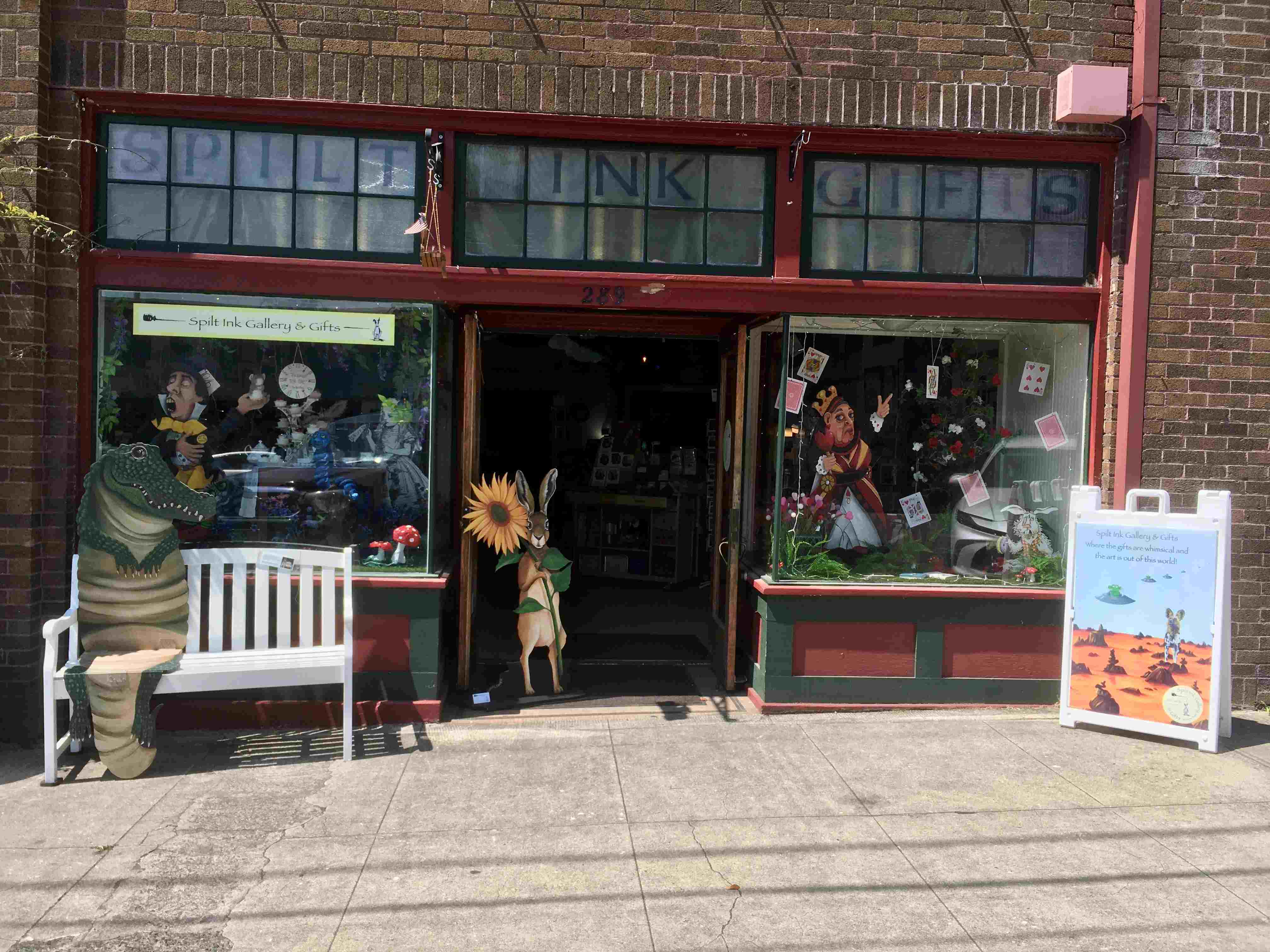 Spilt Ink Gallery & Gift Shop - Travel Oregon