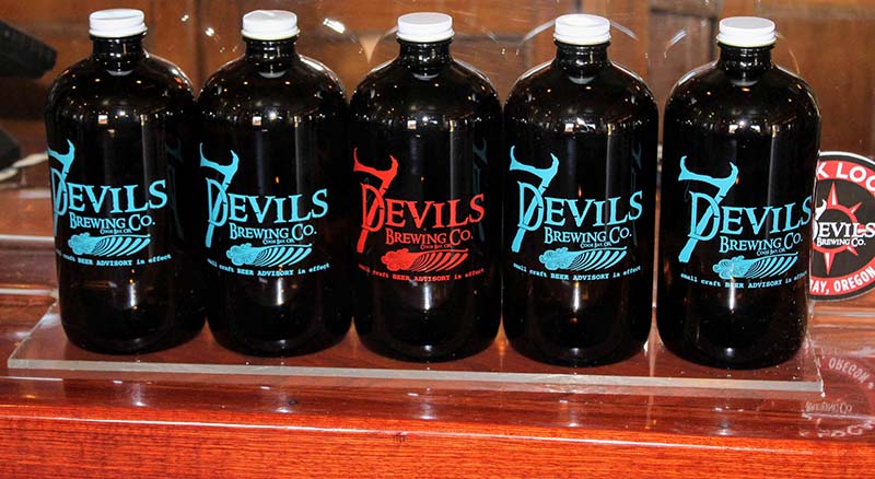 7 Devils Waterfront Alehouse - Travel Oregon