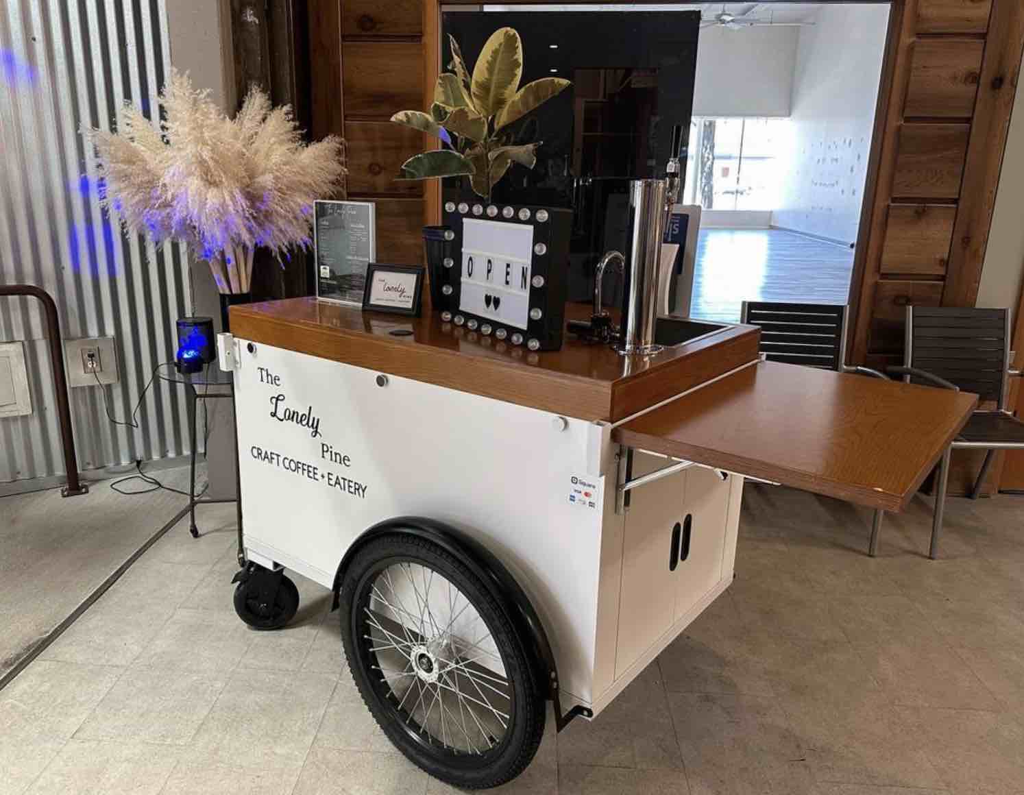 The Lonely Pine - Travel Oregon