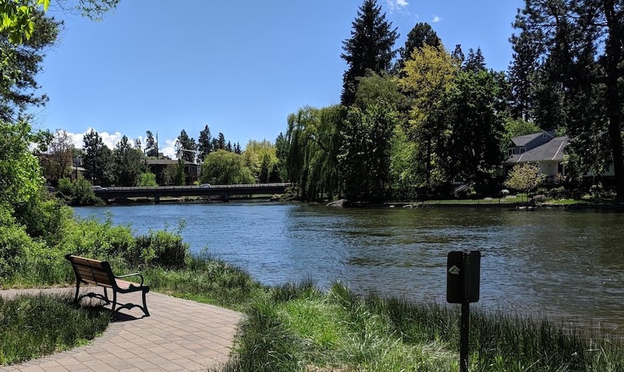 Bend Riverside Motel Suites - Travel Oregon