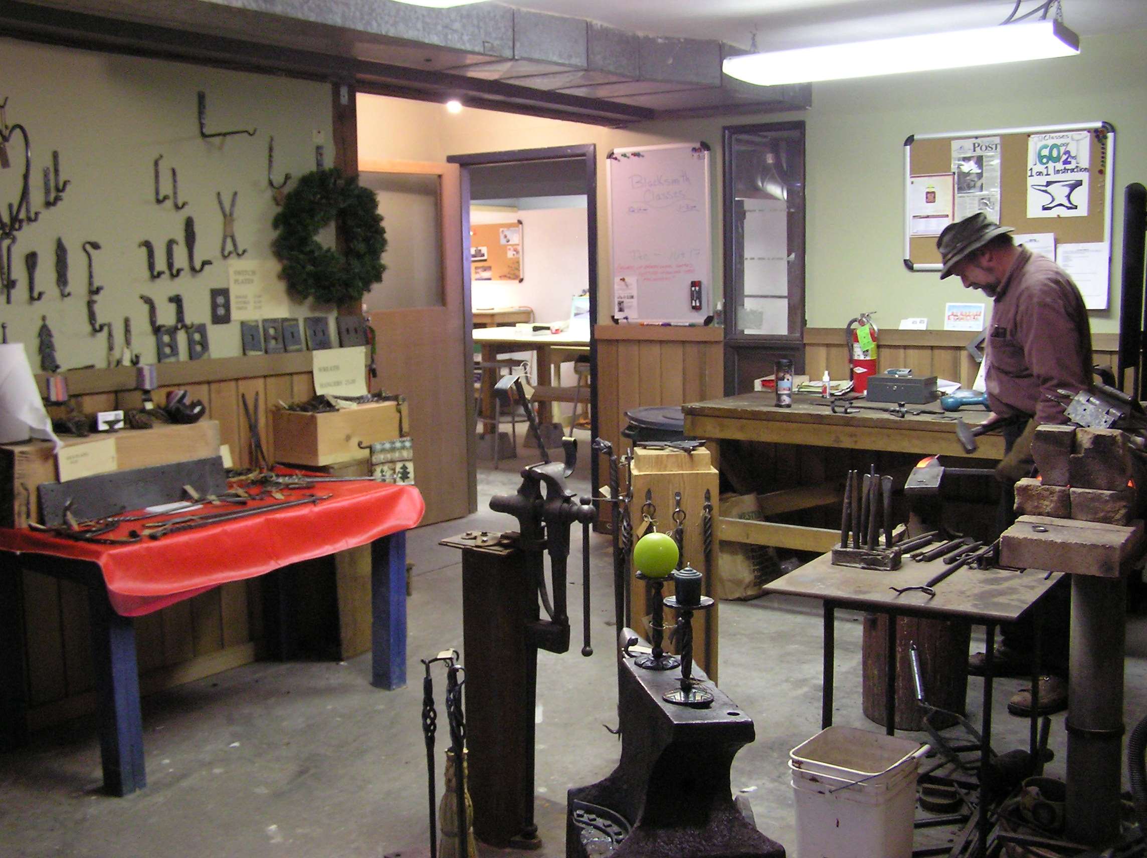 Cascadia Center for Arts & Crafts - Travel Oregon